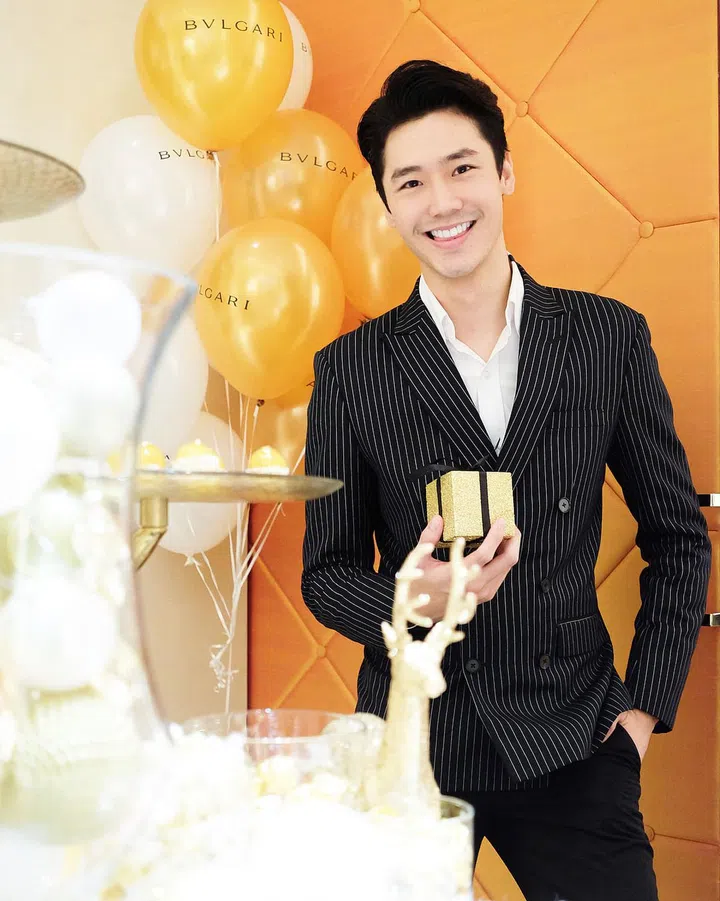 Thirst Trap Thursday: Han Chandra, The Modelesque Indonesian Blogger ...