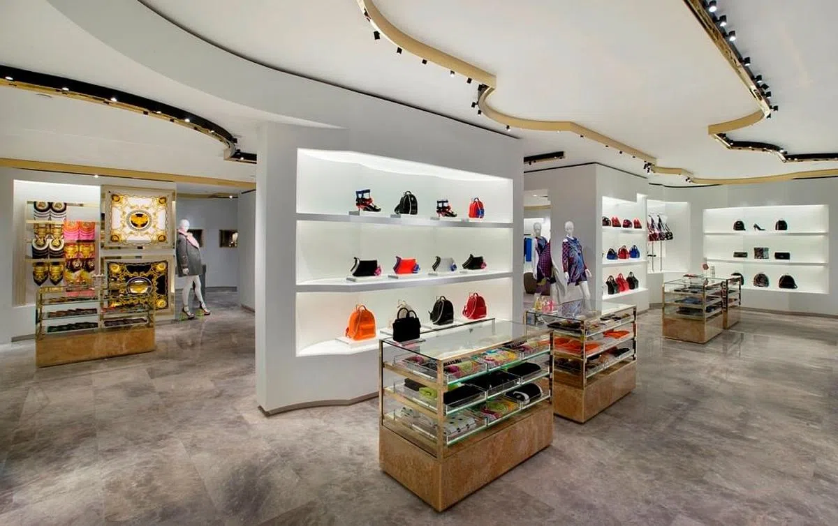 Donatella Versace Partied It Up In Hong Kong For Her New Store Opening ...