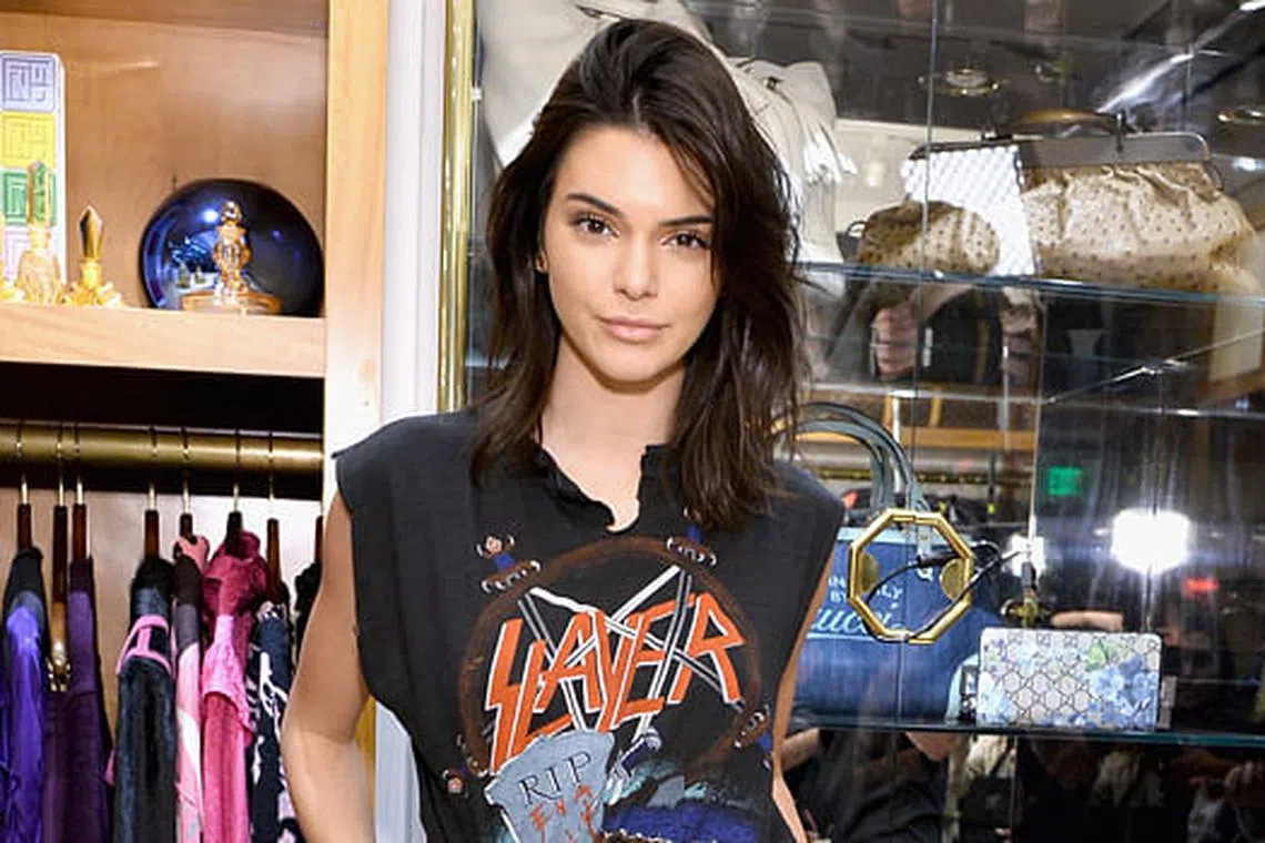 Kendall Jenner Is Back On Instagram And Her Fans Are Going Crazy ...