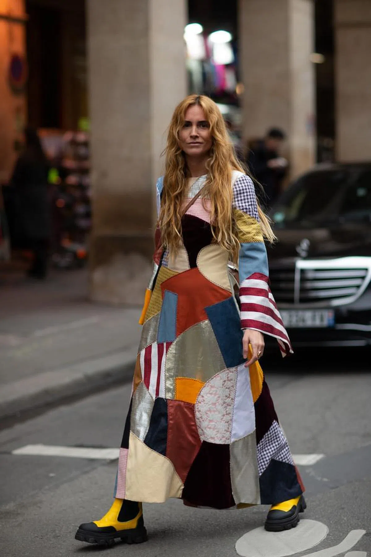 20 Colourful Street Style Looks To Brighten Your Mood | Harper's Bazaar ...