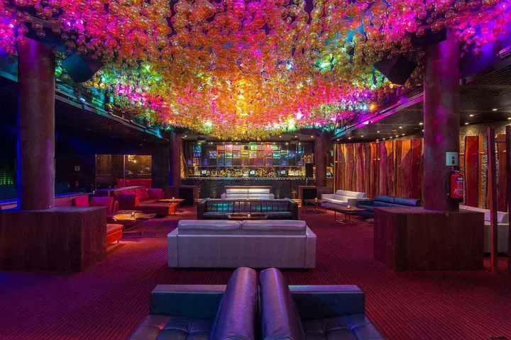 10 Of The World’s Most Luxurious Nightclubs - Harper's Bazaar Singapore ...