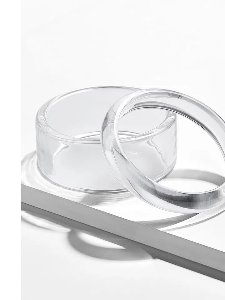 The 5 Quintessential 2000s Accessories Trends That Are Coming Back (For ...