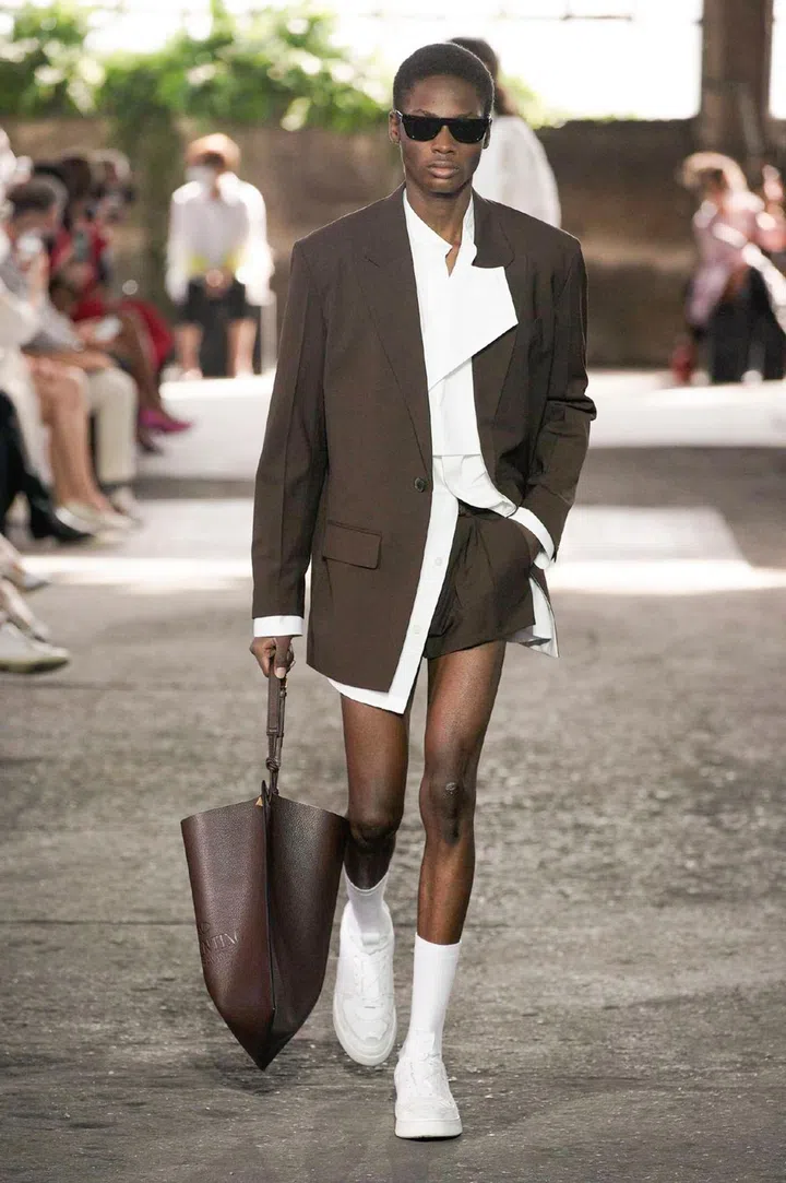 A Brief History Of Shorts For Men, Where To Buy And How To Style Them ...