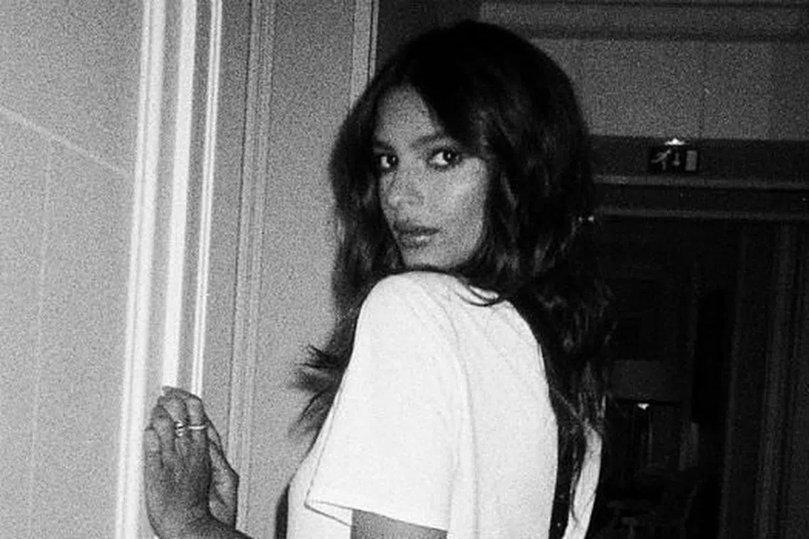 Emily Ratajkowski Lands Her First Fragrance Campaign | Harper's Bazaar ...