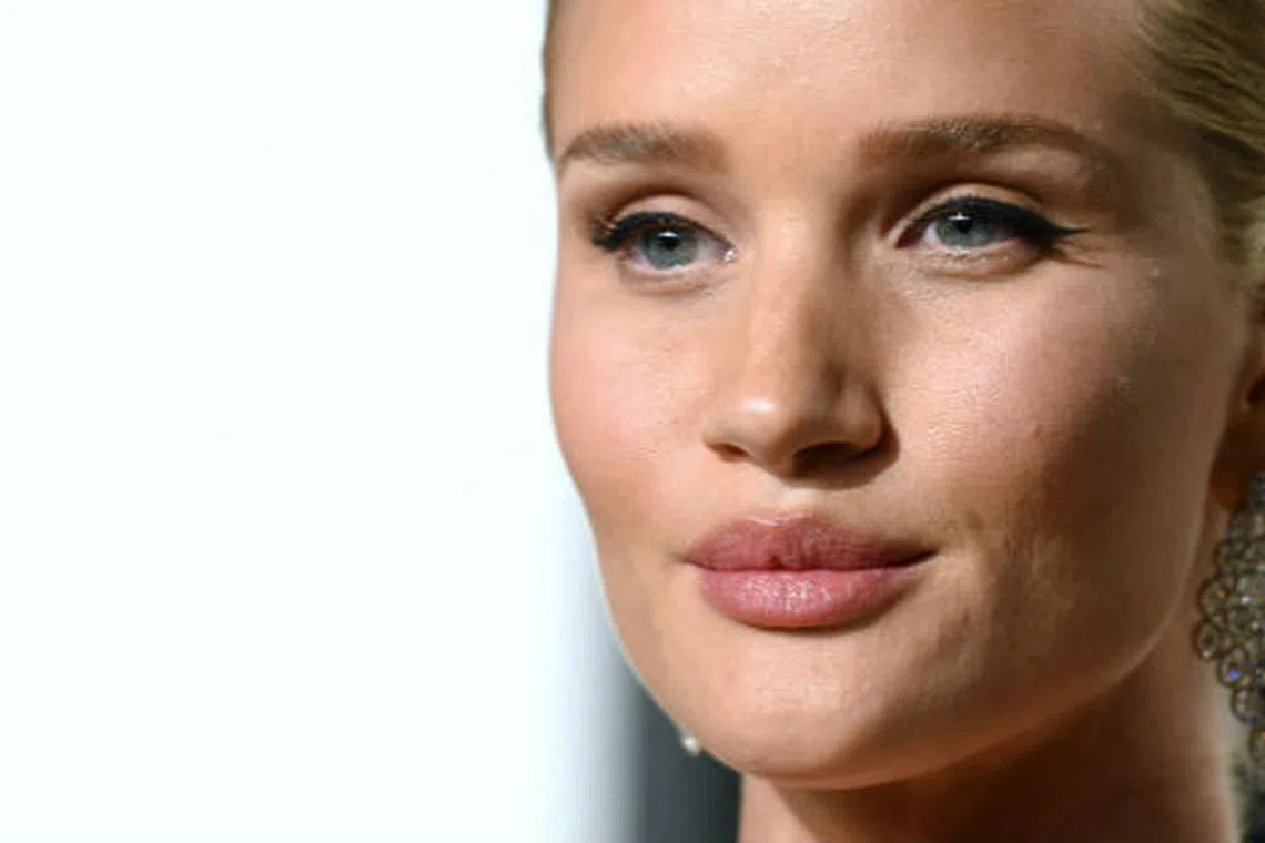 This Is How You Achieve A Luscious Celebrity-Worthy Pout At Home ...