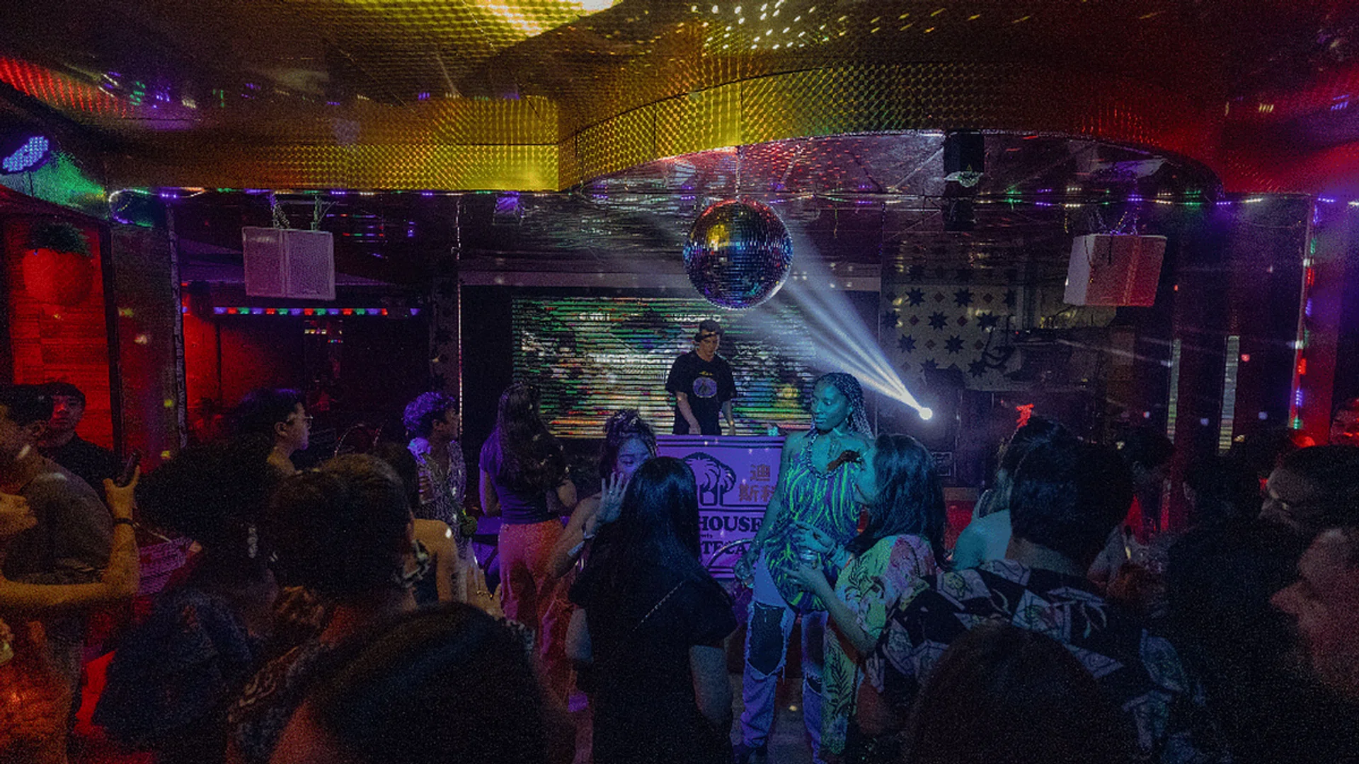 Soho House Takes Over Singapore's Oldest Nightclub For F1 Weekend ...