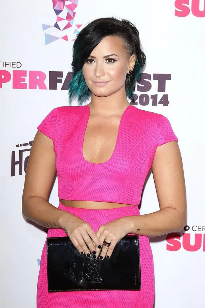 60 Times Celebrities Did Impressively Selfless Stuff | Harper's Bazaar ...