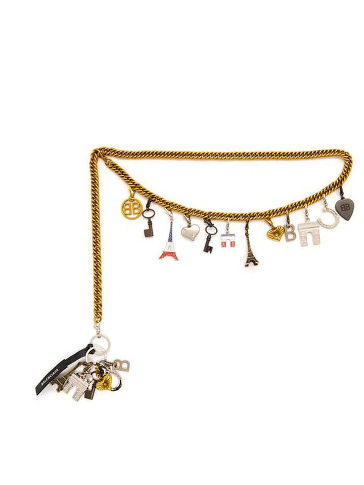 The 5 Quintessential 2000s Accessories Trends That Are Coming Back (For ...