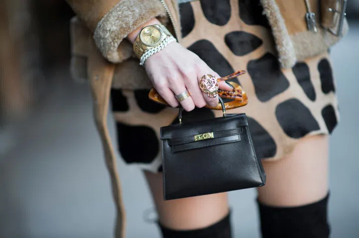 In Defence Of The Micro Bag Fashion Trend You're Seeing Everywhere ...